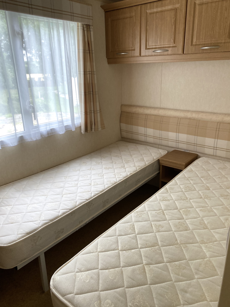 Bablock Hythe Caravan Park - Green Wood Parks